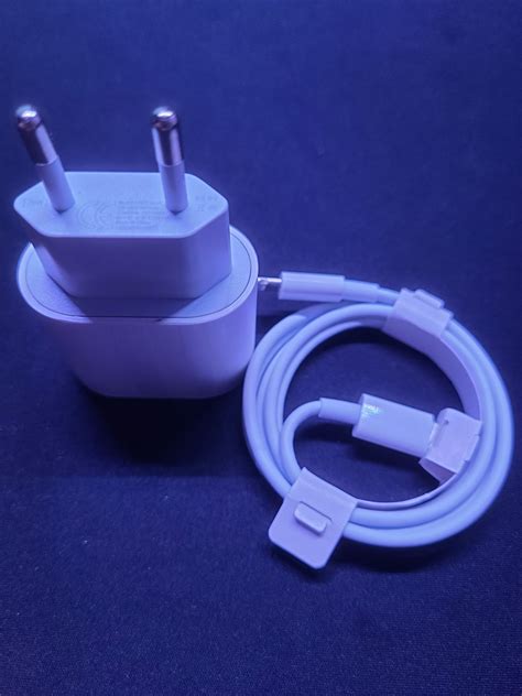 Incarcator Apple 20w