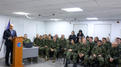 Президентът отличи с почетен знак българските военни в Kfor Живот БГ