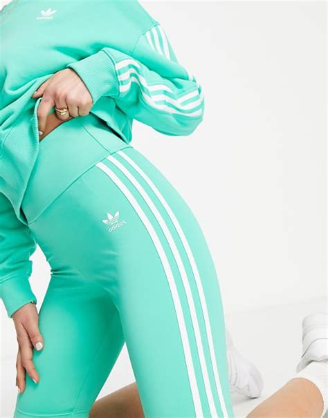 Adidas Originals Adicolour Zielone Krótkie Legginsy Z Trzema