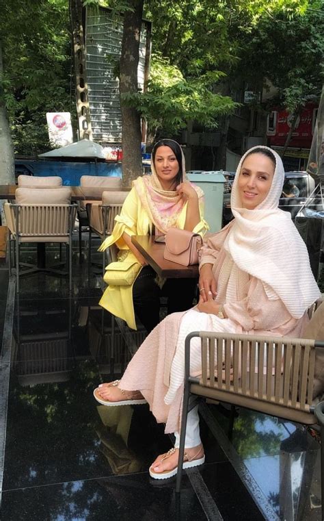 Sogol Tahmasebis Feet