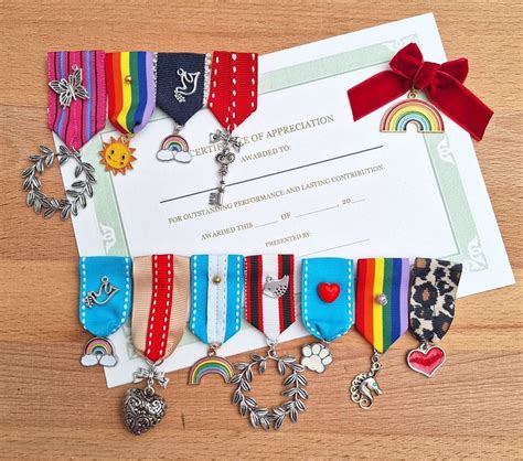 NOVELTY MEDALS Honour Badge Costume Fun AWARD Merit Reward Trophy