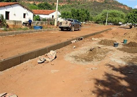 Prefeitura Está Realizando Obras De Pavimentação De Ruas Na Zona Rural