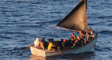 Guardia Costera De Eeuu Intercepta A Balseros Cubanos