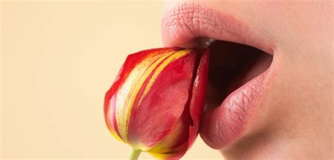 Premium Photo Foreplay Blowjob Sexy Girl Sucking And Licking Flower
