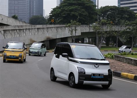 Harga Setara Low Mpv Mobil Listrik Wuling Air Ev Lebih Menguntungkan