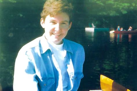 Who We Are Loris Hands