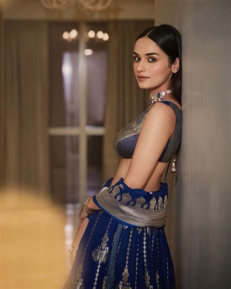 Pin By Nimisha Neha On ♥manushi Chhillar♥ Traditional Indian