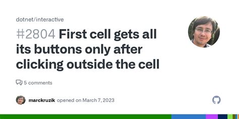 First Cell Gets All Its Buttons Only After Clicking Outside The Cell