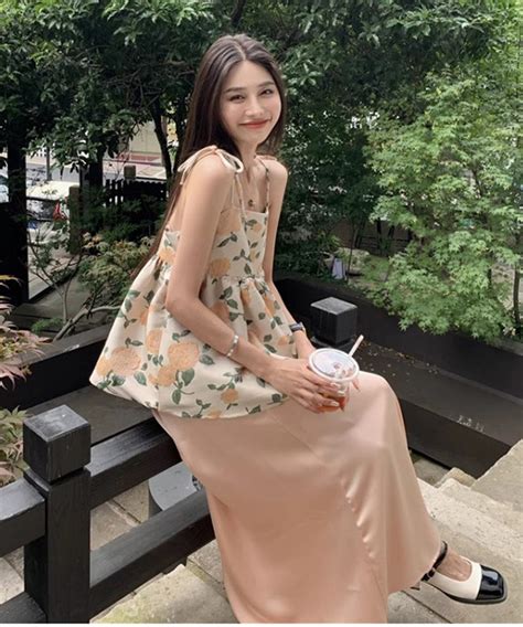 빅토리아 로즈 플레어 리본 숄더 블라우스베이직 롱스커트 코디세트set