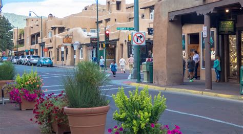 무료 이미지 시티 이웃 혼합 사용 거리 인간 정착 도심 건물 도시 지역 주거 지역 도로 부동산 식물 소매점 5040x2791 Julia