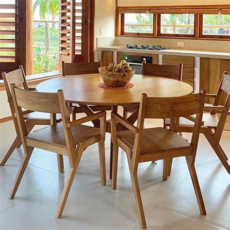 Conjunto Mesa De Jantar Maciça Praia Do Forte 6 Cadeiras Colibri