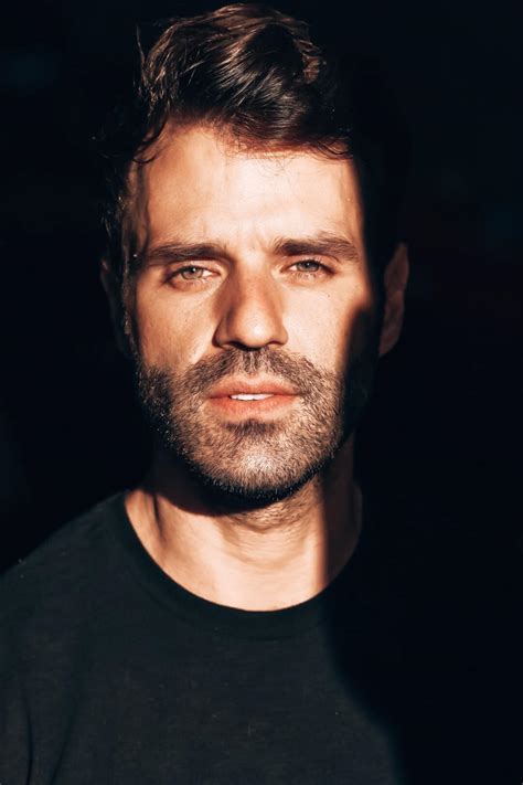 במשך שנים עבדתי מאוד קשה כדי נעם חורב Noam Horev