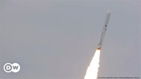 Japanese Epsilon Rocket Self Destructs After Failed Launch Dw 10 12
