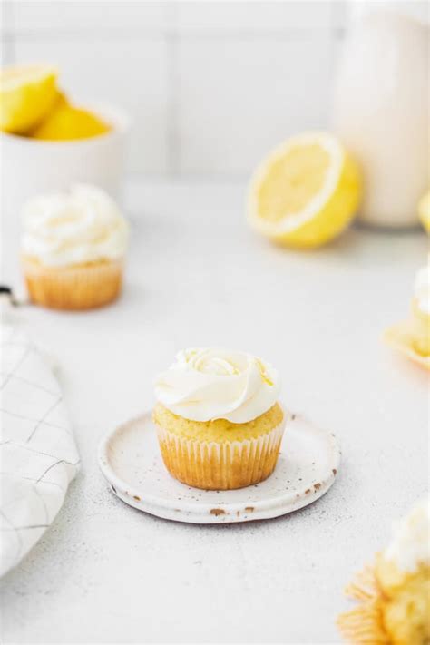Lemon Curd Cupcakes Easy Dessert Recipes