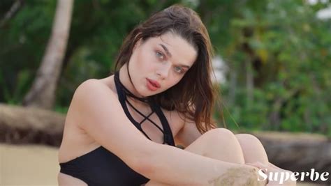 Superbe 22 09 21 Lola Johnson Tropical Beach Intporn Forums