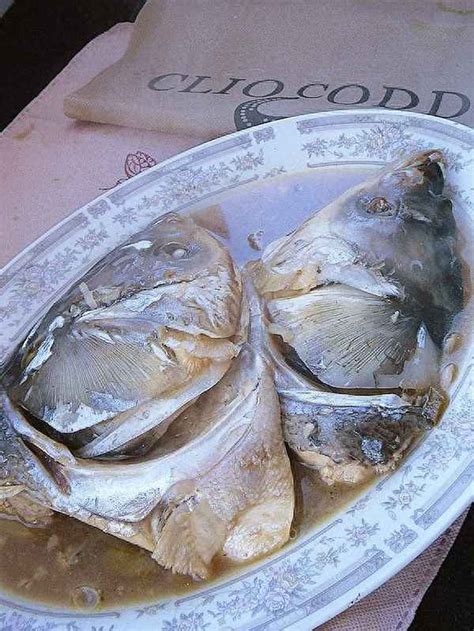 清炖鱼头汤直接放水里清冻吗 清炖鱼头炖多久 美食菜谱 华网