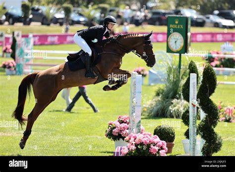 Ella Duffy Of The United States With Sea Coast Naturele Van Het During