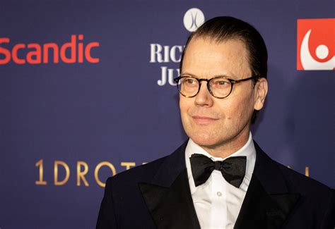 Prins Daniel Van Zweden Woest Toen Hij Beticht Werd Van Vreemdgaan Moest Tegengehouden Worden”