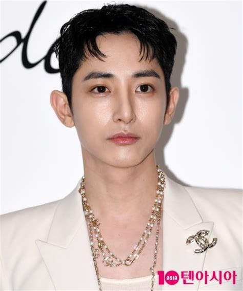 TEN 포토 이수혁 상남자의 샤프한 비주얼 텐아시아