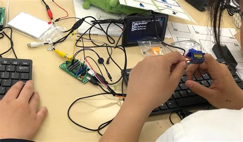 ブレッドボード X Ichigojam 電子工作入門「めがねふきロボットづくり」 Breadboard X Ichigojam