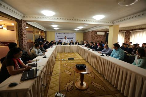 Зам тээврийн яам хар аргын тээврийг дэмжихгүй