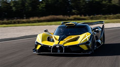 Video New Bugattis 186 Mph Speed Makes Mclaren Porsche Look Slow