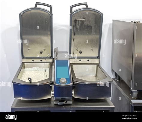 Cocina automatizada fotografías e imágenes de alta resolución Alamy