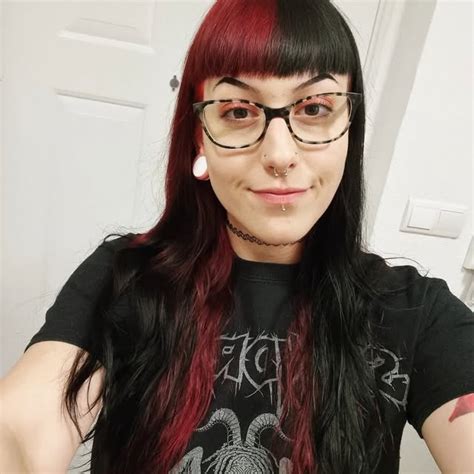 Naomi Kiss Kissnaomi On Threads