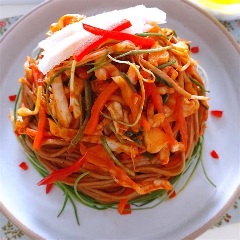 [봄나물요리] 달래비빔국수 매콤하게 봄을 비비다