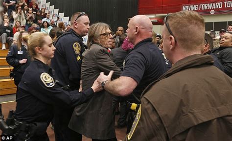 Time Photographer Slammed By Secret Service At A Donald Trump Rally