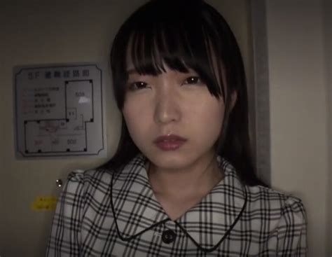 媚薬でガンギマリ！！アヘ顔全開でイキまくり汗だく汁だく汁ダダ漏れで大絶頂 汗が、涎が、潮が、愛液が、尿が…体液の怒涛の大洪水 可愛いお顔が