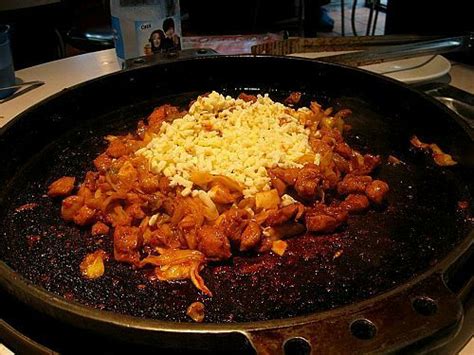 2025仁川新浦市场美食餐厅美食，这个市场有一半是卖【去哪儿攻略】