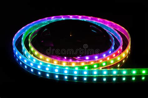 Bande Led Rvb Sur Bobine Avec Fond Noir Image Stock Image Du