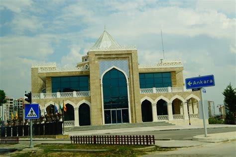 Alparslan Türkeş Parkı ve Selçuklu Külliyesi D200 E90 Pola