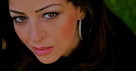 Le360ma الفنانة أمل صقر ردا على طليقة الرابور مسلم أنا لست عاهرة