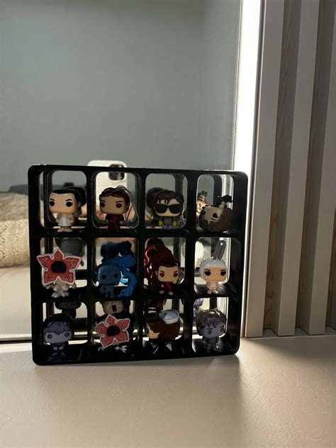 🚁 Stranger Things Kinder Joy Stand Display Holder For 12 Capsules・ Stl File For 3d Printing・cults