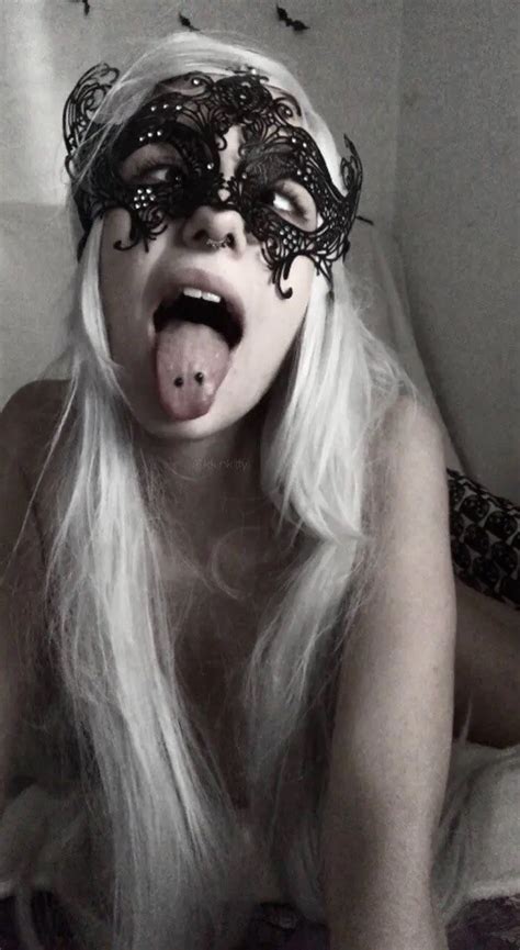 discover more like ahegaogirls i want your load all over me and