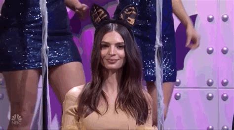 Emily Ratajkowski S Emily Ratajkowski  By Buzzfeed Find