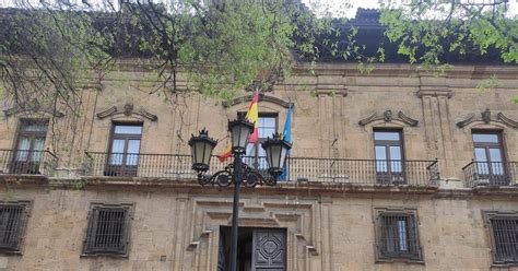 Un Policía Local Consigue Que La Caída Que Sufrió En Casa De Sus Padres Por Un Resbalón Sea