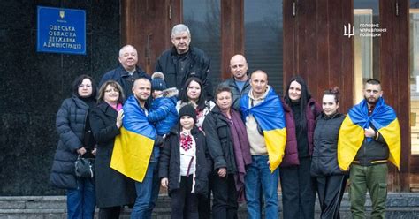 В Одесі рідні зустріли врятованих з єменського полону моряків фото і відео спільна операція