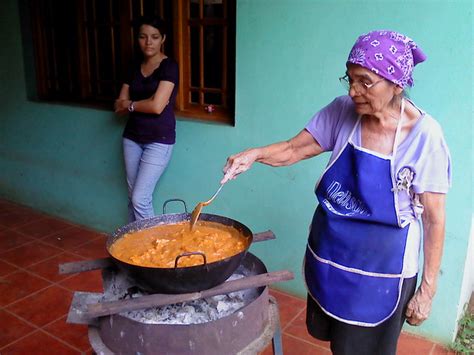 Mama Cocinando Imagui