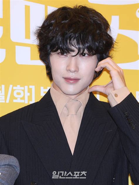 포토 이종원 빠져드는 미모