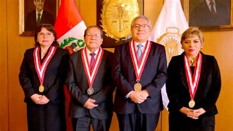 Presentan Denuncia Constitucional Contra Fiscales Supremos La Razón