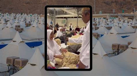 Love Struck Man Sneaks Into Womens Tent In Mina During Hajj Lens