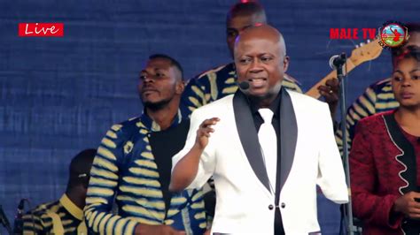 Frère Patrice Au Stade Municipale De Masina Partie 2 Acordes Chordify