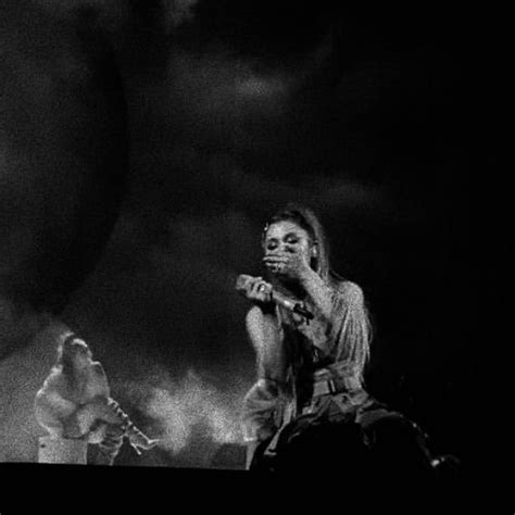 Hmtdiary Ariana Grande Sweetener World Tour Ariana Ariana Grande
