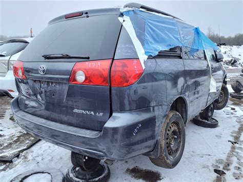 Toyota Sienna 2006 Ottawa Kenny U Pull