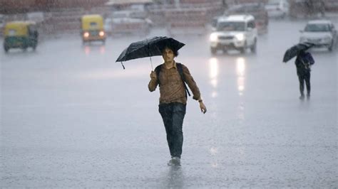 Bengal Weather অকালবৃষ্টিতে বরবাদ বসন্ত আর কদিন চলবে বিশ্রী এ