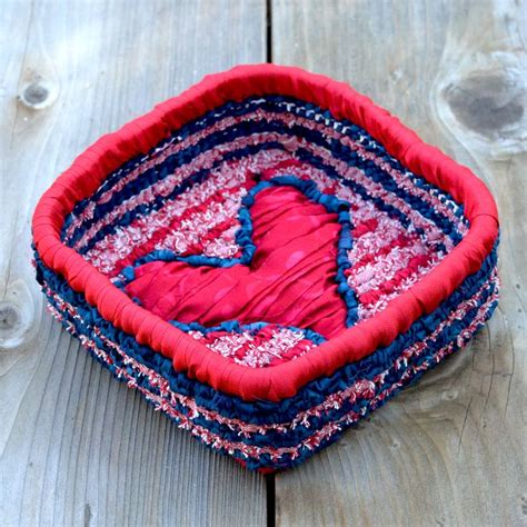 336 Best All Things Locker Hooking Images On Pinterest Locker Hooking
