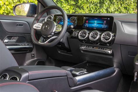 Test Drive Mercedes Benz Eqa 300 4matic Drive
